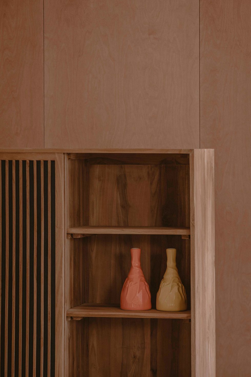 Merapi, una ingeniosa colección de muebles para ganar espacio en el ...